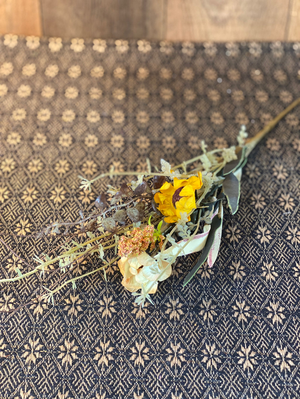 Wildflower Daisy Pick – The Lonely Tree Primitives